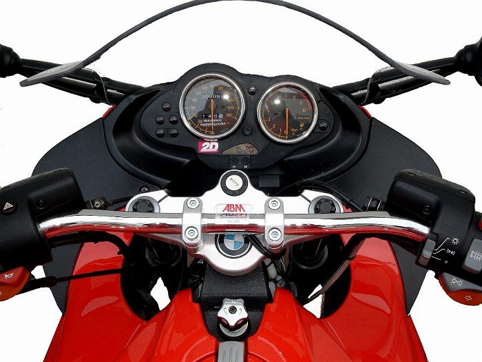 BMW R1100S（01- ）のバーハンドル化したカスタム 改造